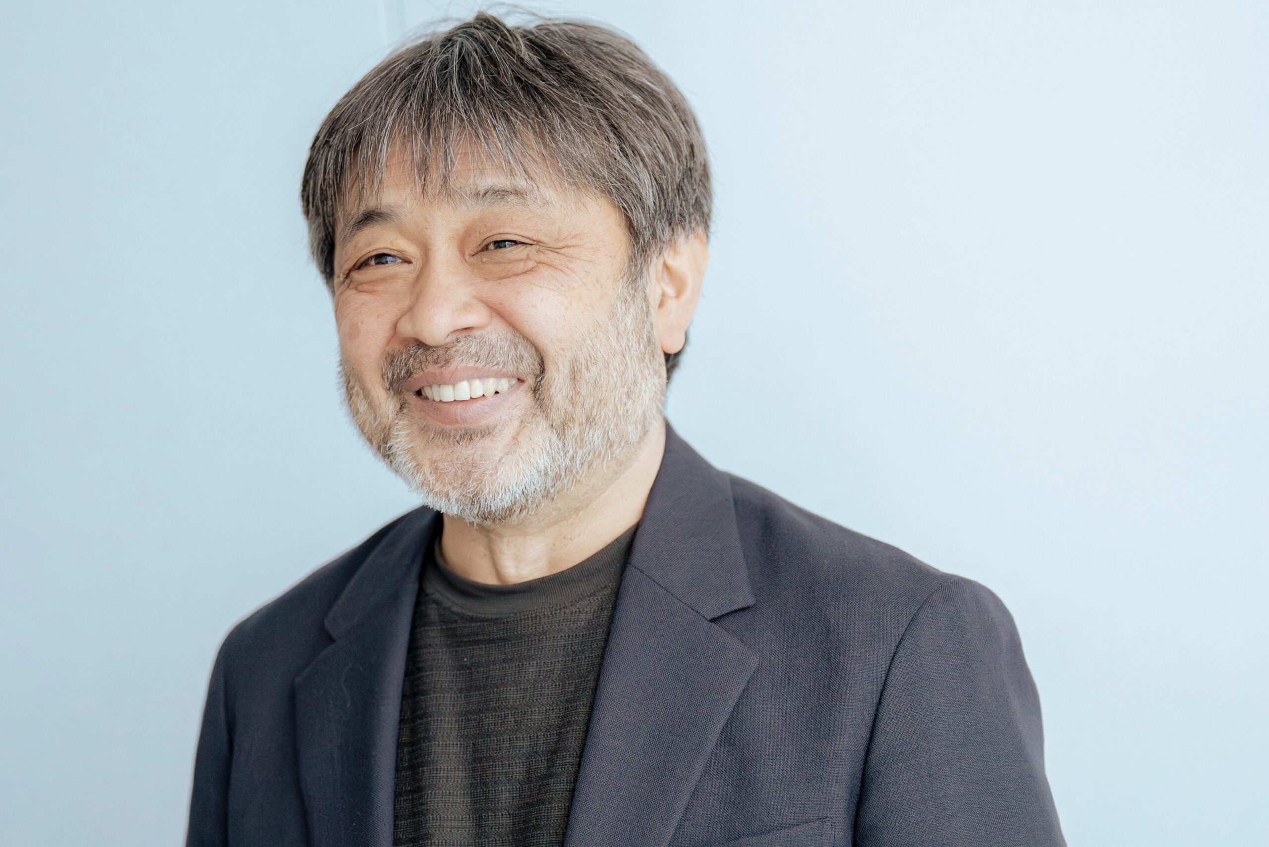 岸善幸 監督が語る 宮藤官九郎ワールドで新しいしあわせのかたちを描いた『サンセット・サンライズ』 - otocoto | こだわりの映画エンタメサイト