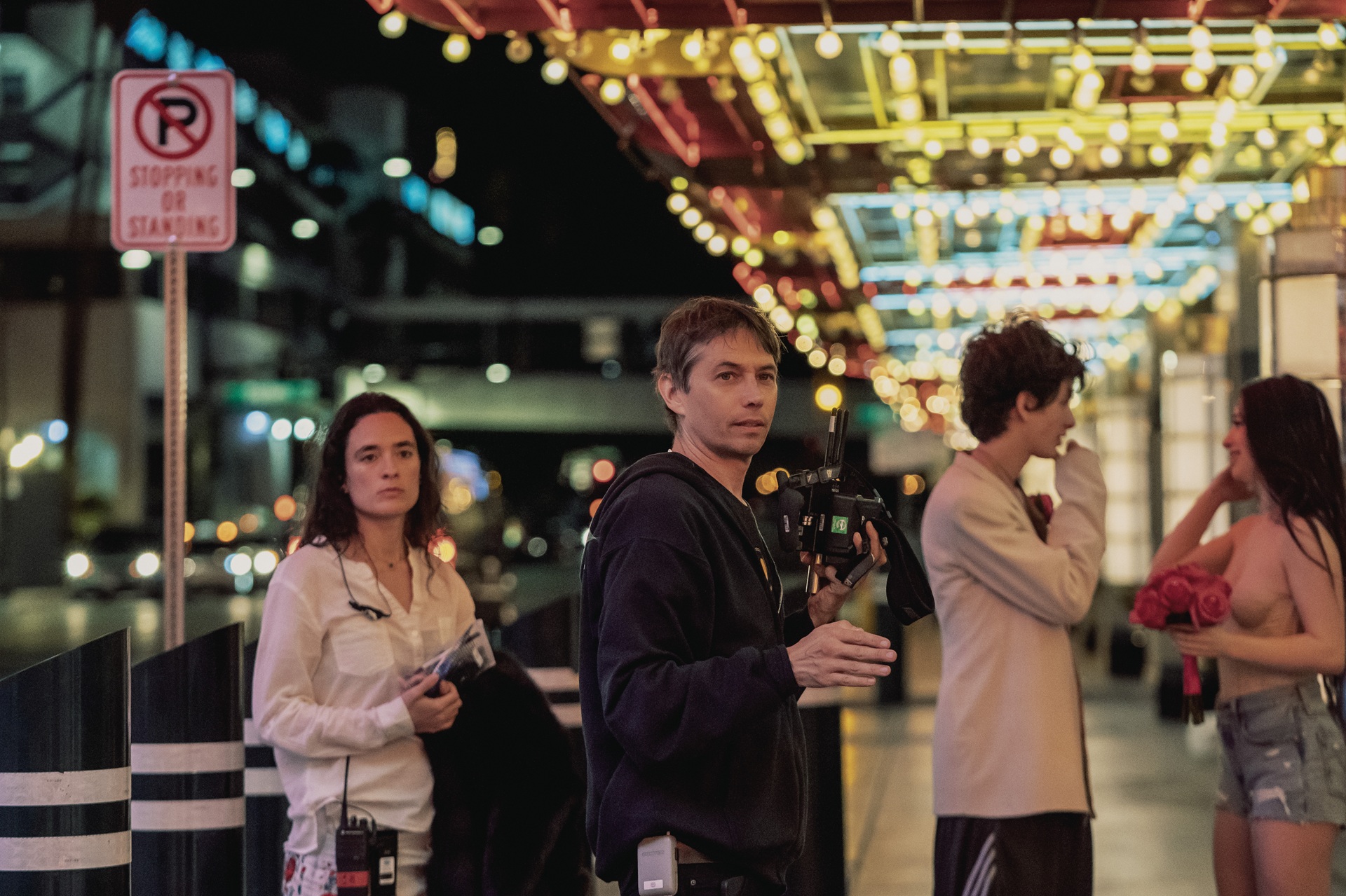 ショーン・ベイカー監督緊急来日決定! 撮影について監督が語るフィーチャレット映像も公開 映画『ANORA アノーラ』 - otocoto | こだわりの映画エンタメサイト