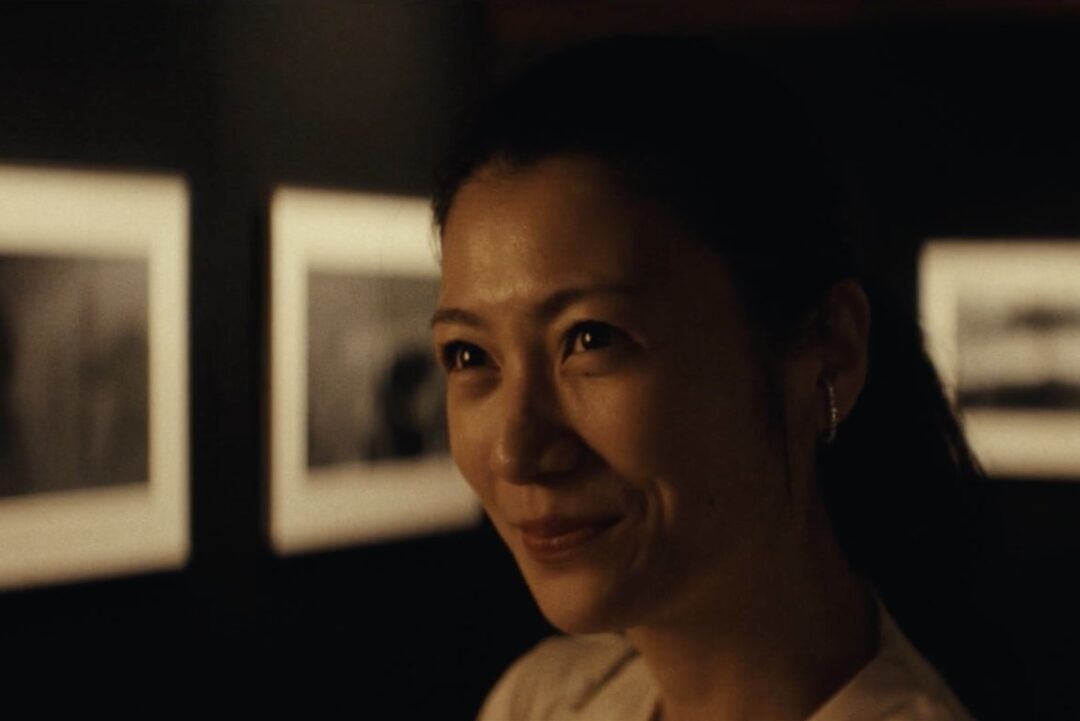 主演・浅野忠信が、“最愛の妻”役を演じた瀧内公美について語るインタビュー映像公開 映画『レイブンズ』 - otocoto | こだわりの映画エンタメサイト