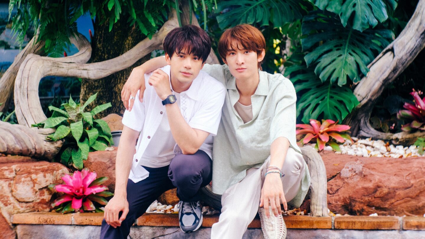 森崎ウィン&向井康二(Snow Man)W主演で贈る、日タイ合作のオリジナルピュアラブストーリー 映画『（LOVE SONG）』2025年秋公開 - otocoto | こだわりの映画エンタメサイト